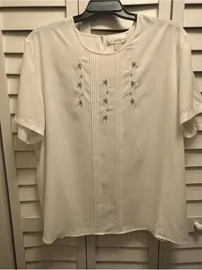 Maggie Barnes | Tops | Vintage Maggie Barnes Blouse 24w White Floral ...